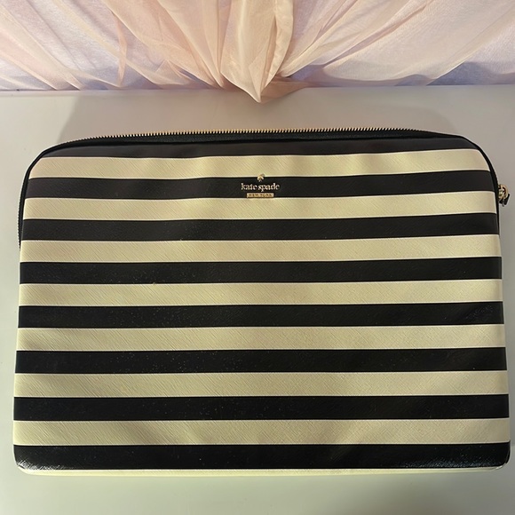 kate spade | Other | Kate Spade Laptop Padded Carrying Case | Poshmark